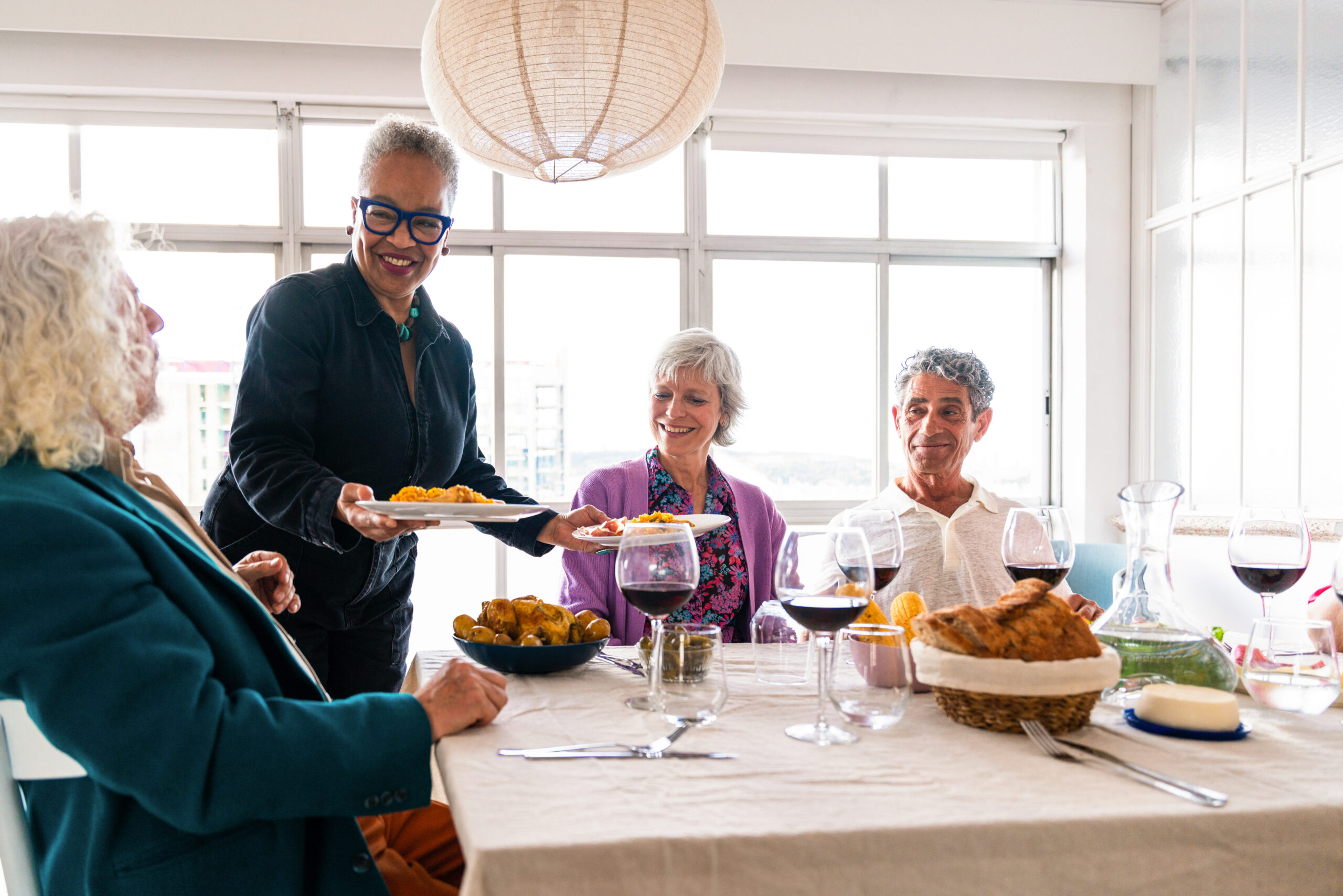 How Shared Meals in Senior Living Build Stronger Connections